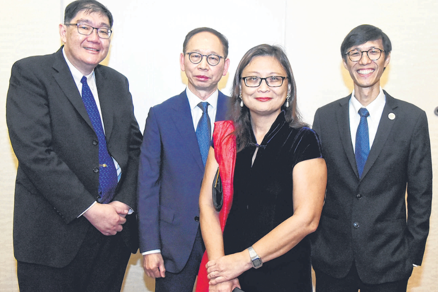 Two who played key clinical roles during pandemic receive medical excellence awards - Tan Tock ...